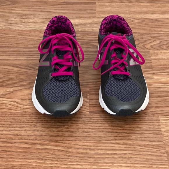 New Balance | Shoes | New Balance 775 V2 Athletic Running Shoes Size 75 ...